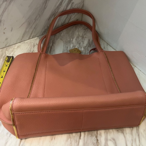 Botkier Pink Bag | Bags | Nwot Botkier Leather Metallic Gold Interior ...